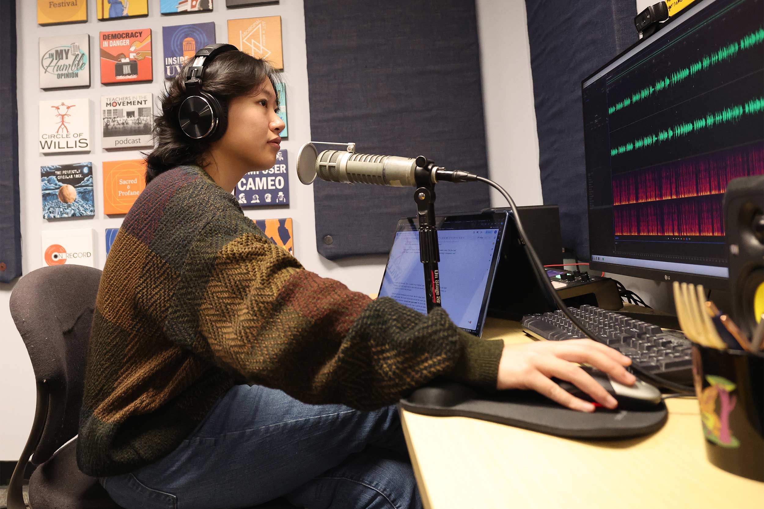 Drum Breaks, DJs and More: J-Term Students Produce Podcasts